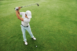 How to get in the ideal position at the top of the backswing - World of ...